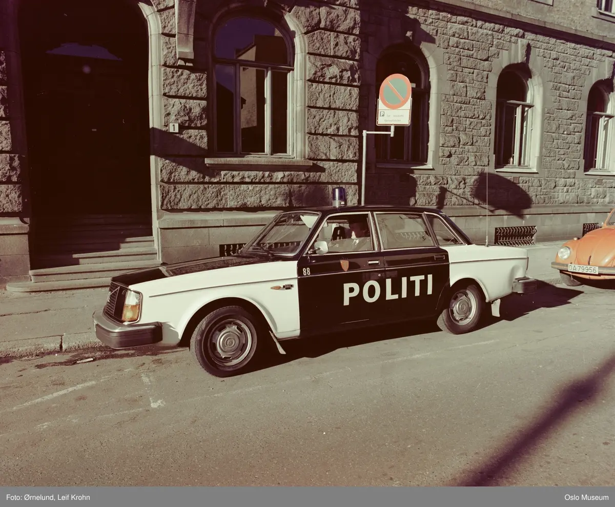 Volvo politibil. - Oslo Museum / DigitaltMuseum