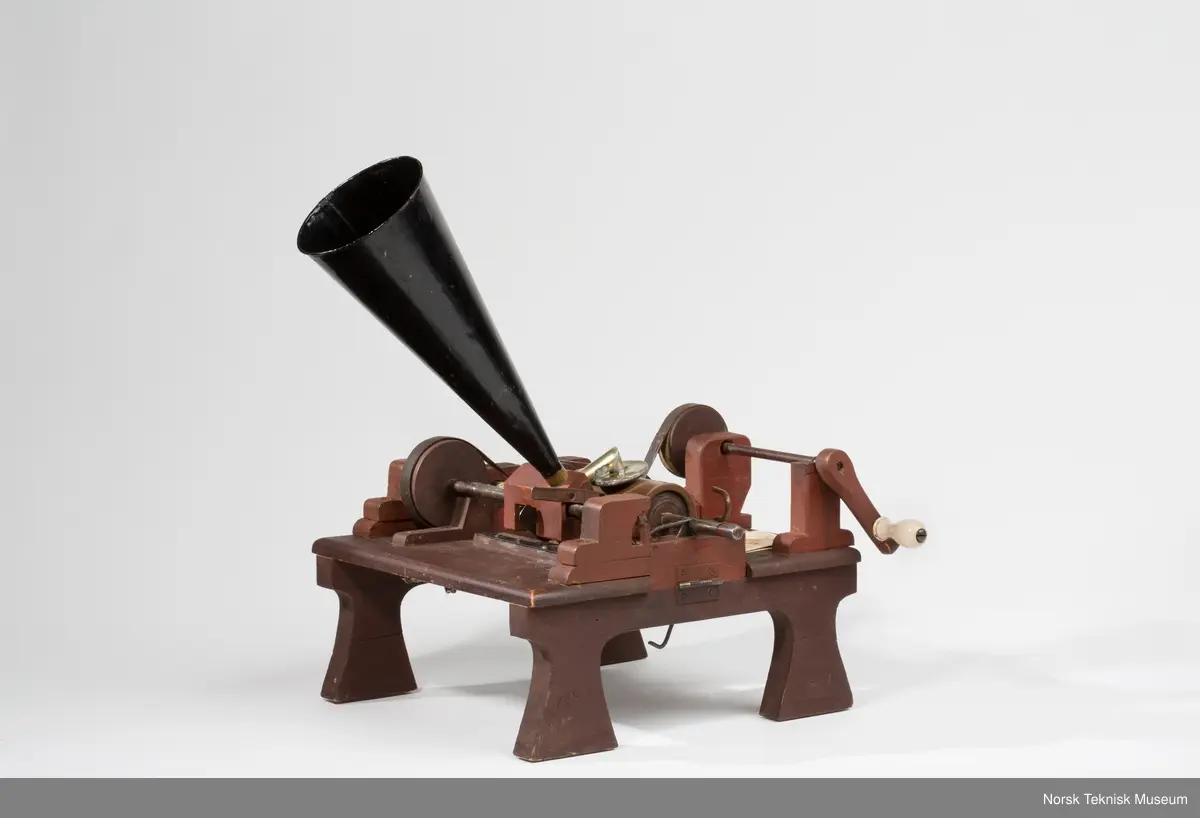 Fonograf - Norsk Teknisk Museum / DigitaltMuseum