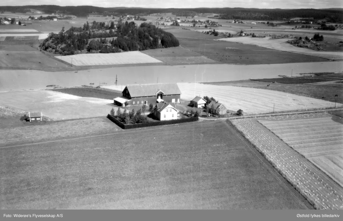 Flyfoto fra Rolvsøy kommune (Fredrikstad) i Østfold - Widerøe's ...