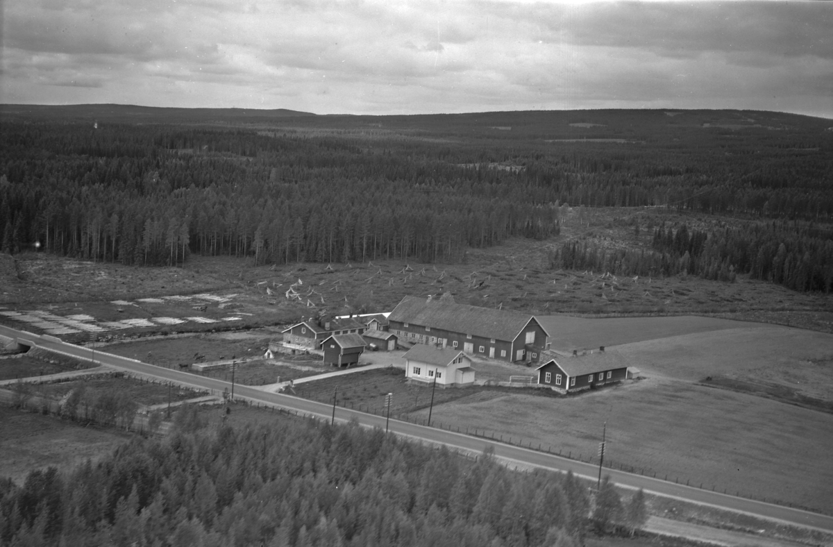 Midtskogen gård - Anno Glomdalsmuseet / DigitaltMuseum